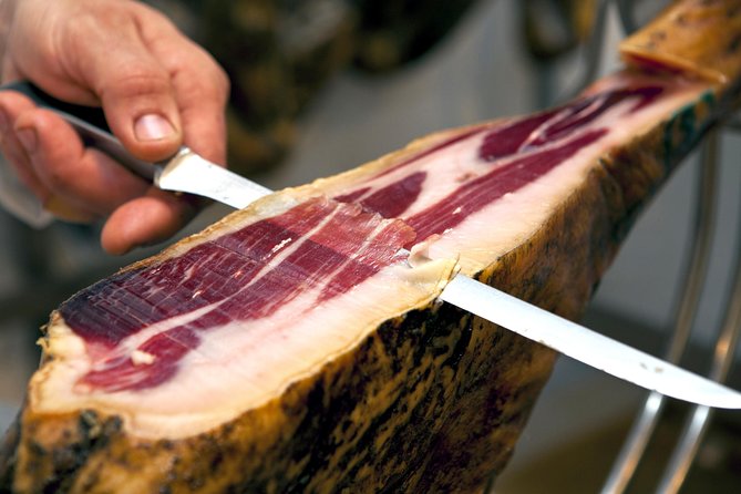 Barcelona Tapas & Wine Experience as a Local at Hidden Wineries - Who Should Book This Tour?