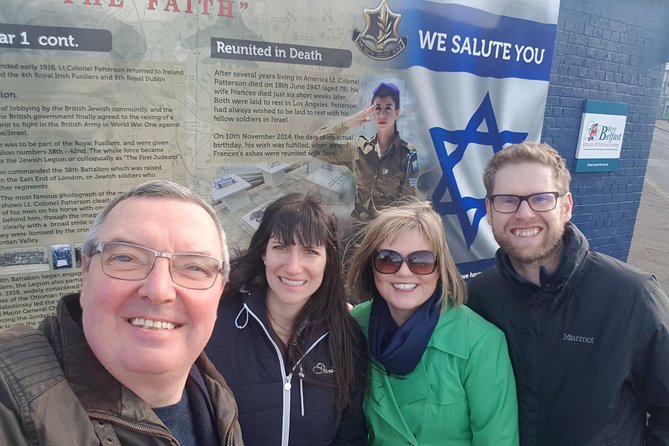 Belfast Cab Tour of Peacewalls, Murals and the Famous Titanic Slips - The Experience of a Private, Guided Taxi Tour