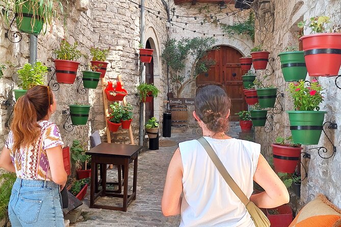 Berat Day Tour: Explore Albanias UNESCO City from Durres - Iconic Bridges and Ottoman Heritage