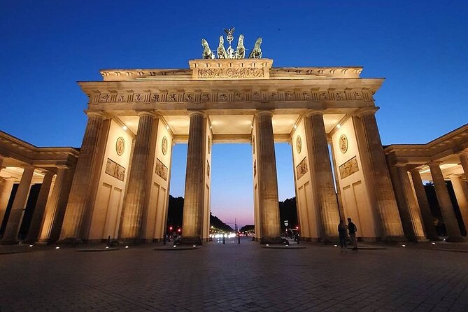 Berlin Full Day Tour with Lunch and private transfers from Prague - Checkpoint Charlie and the Reichstag
