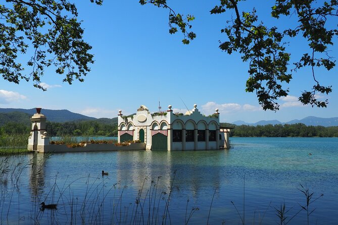Besalú, Banyoles Lake & Volcanic Castellfollit from Girona - The Practical Details