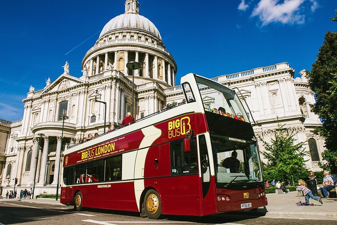 Big Bus London Hop-On Hop-Off Tour with Optional River Cruise - The Buses and Commentary: Navigating Challenges and Highlights