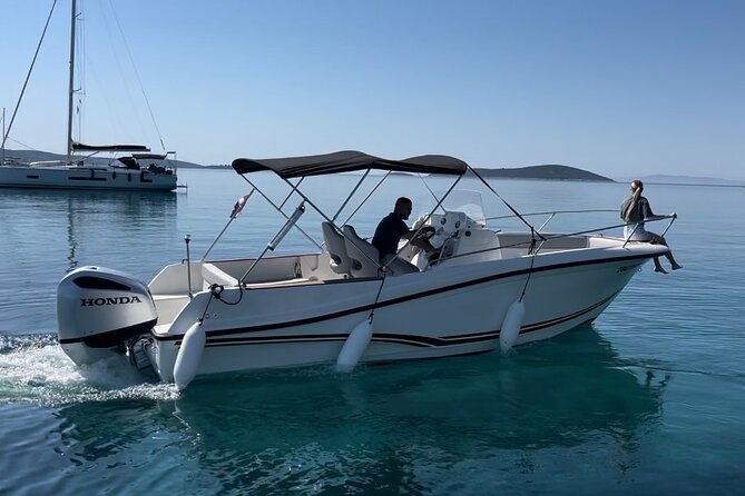 Blue Lagoon and 3 Islands Speedboat Tour from Trogir - What Travelers Love