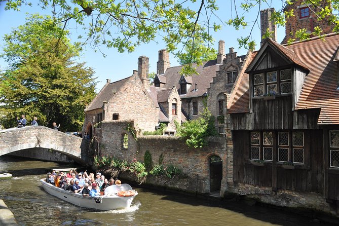 Bruges by bike with friends and family! - Practical Aspects and What to Expect