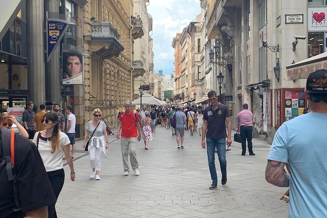 Budapest's Central Market Hall And Hosok Tere With A Local Host - Who Will Love This Tour?