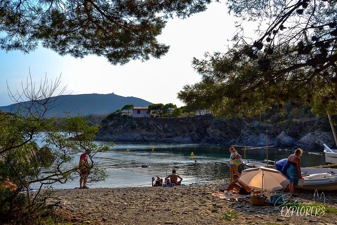 Cadaqués & Wine Tasting Day Trip - FAQs