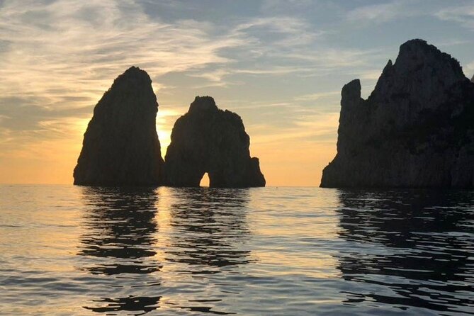 Capri Private Boat Tour from Capri (2 hours) + Blue Grotto - The Experience — What You Can Expect
