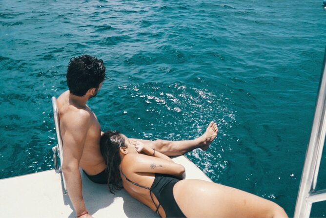 Catamaran Cruise to Papagayo beaches, lunch and water activities - Food and Drinks: A Spanish Feast