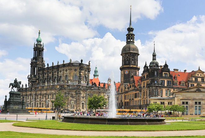 Classical Dresden Walking Tour with licensed Guide - Dresden Castle