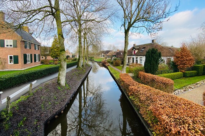 Day Tour Giethoorn, Afsluitdijk and Zaanse Schans with Boat Cruise - FAQ
