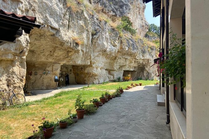 Day Trip to Bulgaria and Veliko Tarnovo from Bucharest - Who Will Love This Tour?