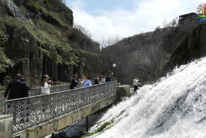 Day trip to Jermuk: Noratus, Hayravank, Selim Pass - FAQ