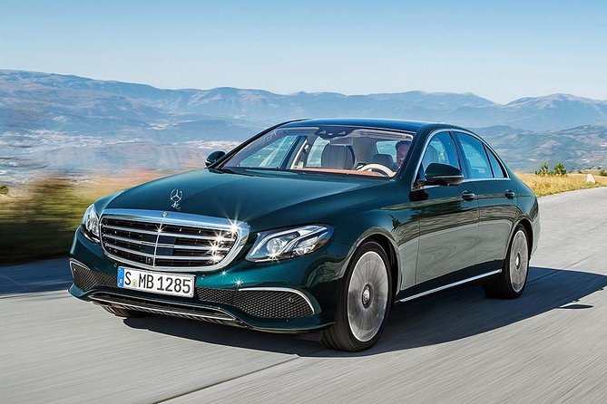 Departure Private Transfer: Liverpool to Manchester Airport MAN in Business Car - Who Should Consider This Service?