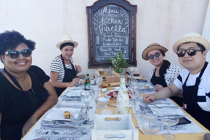Discover 5 Secrets of Spanish Paella with a local! - Who Will Love This Experience?