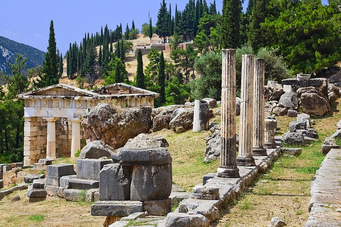 Discover Spiritual Delphi & Thermopylae Battlefield Private Trip - Who Will Enjoy This Tour?