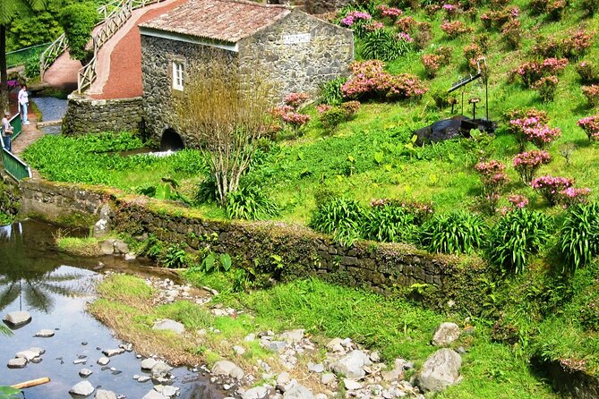 Discover the unexplored beauty of the island by jeep the Nordeste - Whats Included and Whats Not