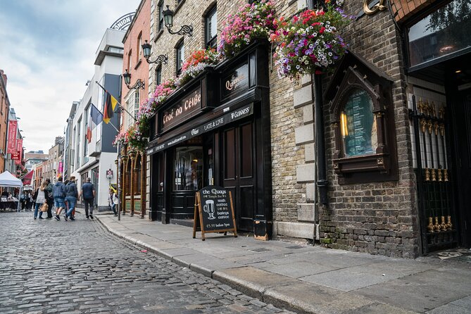 Dublin Old Town: Famous Pubs Exploration Game and Tour - The Sum Up
