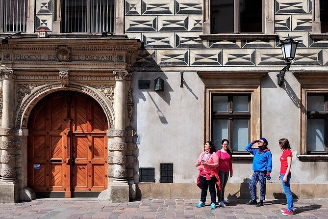 Early Good Morning Krakow Walking Tour with Traditional Breakfast - FAQs