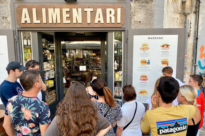 Eating Naples Street Food Tour with Guided Tasting and Sightseeing - The Food Experience: What You’ll Taste