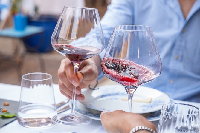 Faro City Portuguese Wine Tasting and Tapas Guided Tour - Who Should Consider This Tour?