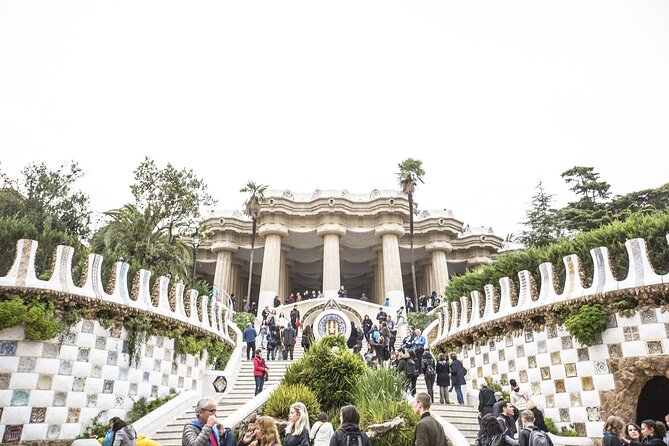 Fast Track Sagrada Familia & Park Guell the best of Gaudí - FAQs