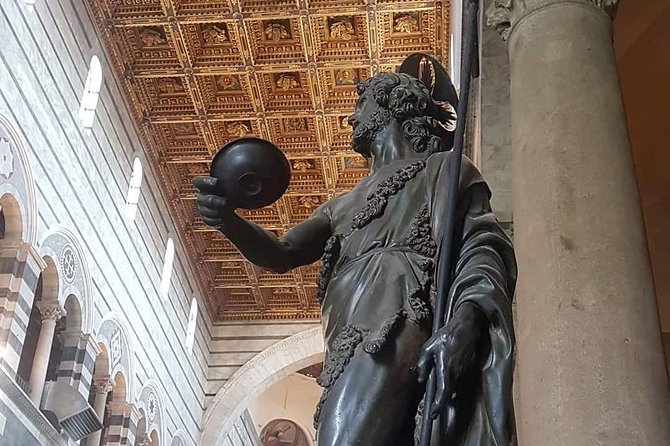 Florence from Rome: Private Full-Day Tour by Fast Train - The Vibrant Florentine Atmosphere and Shopping Opportunities