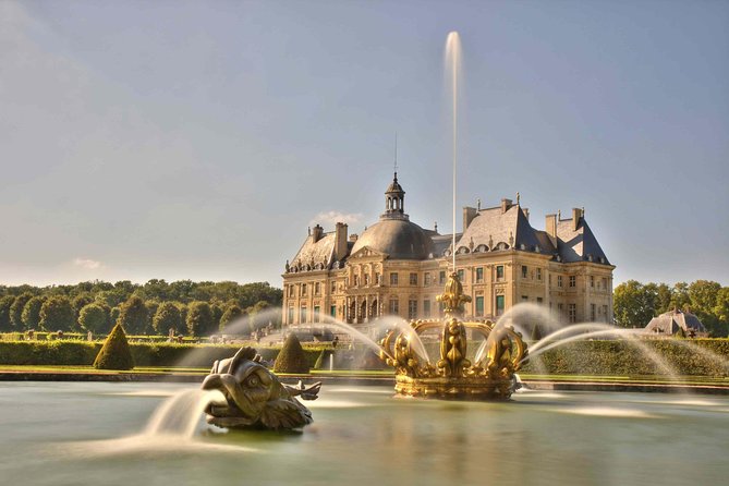 Fontainebleau and Vaux le Vicomte Chateaux Day Trip from Paris - Price and Value
