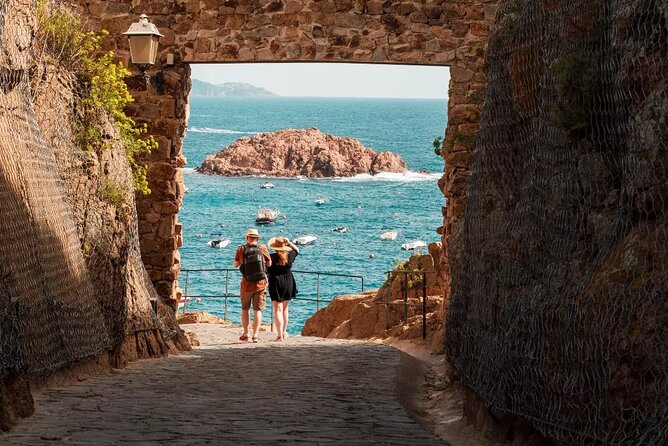From Barcelona Tossa de Mar Half Day Tour - What Past Travelers Say