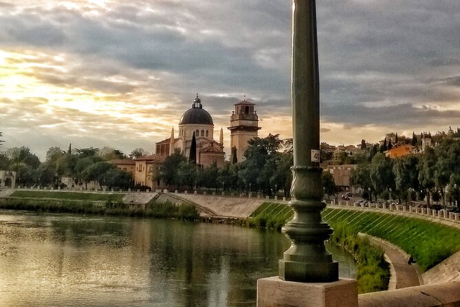 From Padua, Full Day guided Tour of Verona and Garda Lake - The Experience of the Guide