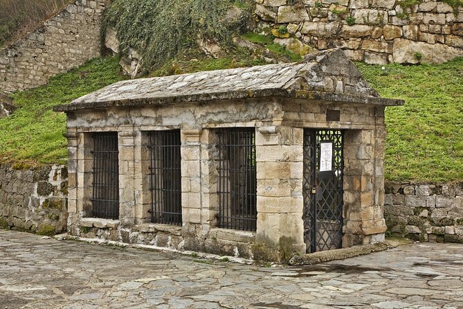 From Sarajevo: Travnik, Jajce, Pliva Lakes and Watermills Trip - FAQs