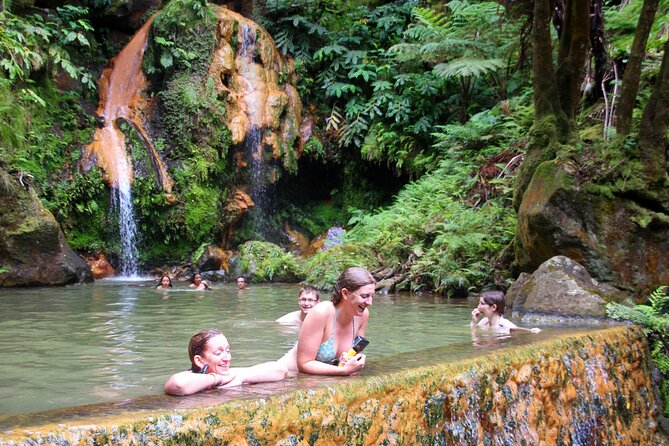 Full Day Hiking Trail Janela do Inferno + Caldeira Velha - Who Will Love This Tour?