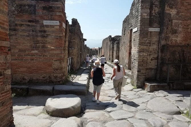 Full-Day Pompeii and Stabiae Tour with Pickup - Iconic Sites and Hidden Gems