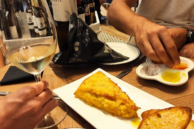 Gastronomic Bike Tour through Las Palmas at Night - Authentic Experiences and Local Flavors