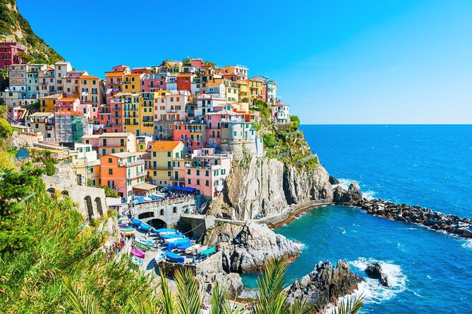 Genoa Historic Highlights: A Walk Through Time - Medieval Gates and City Life