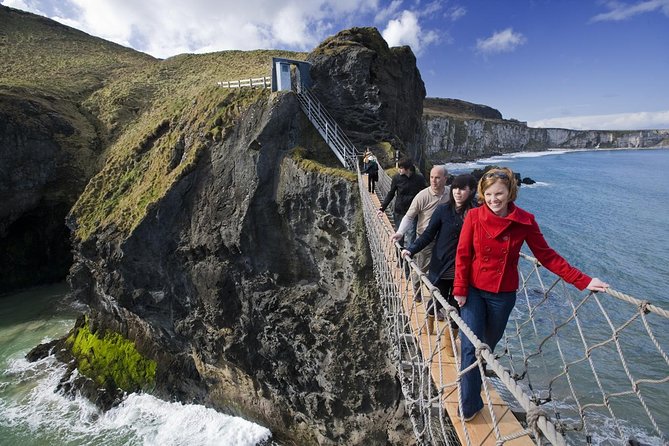 Guided Day Tour: Giant's Causeway from Belfast - Practical Tips for Travelers
