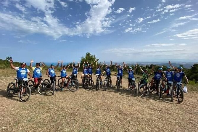 Guided E-Bike tour with food and wine tasting. - FAQ