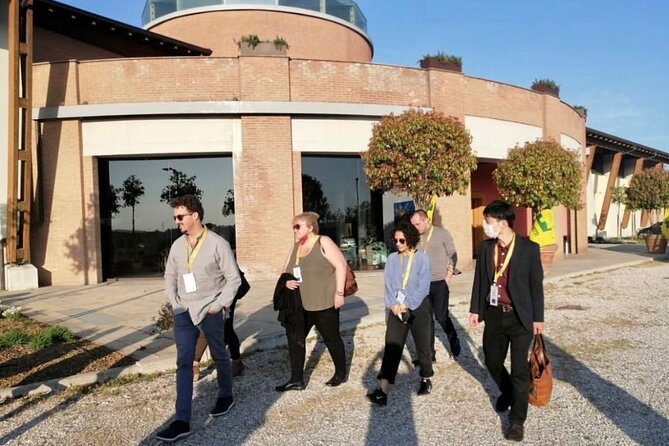 Guided Premium Tour in Lugana DOC - 5 wines from Perla del Garda - Practical Details and Considerations