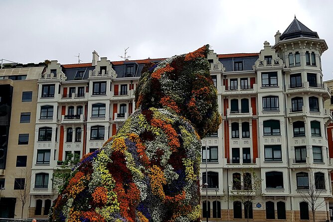 Guided tour of the Guggenheim Museum Bilbao in Spanish - How the Reviews Come Into Play