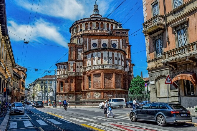 Guided Walking Tour in Milan - The Experience and Its Value