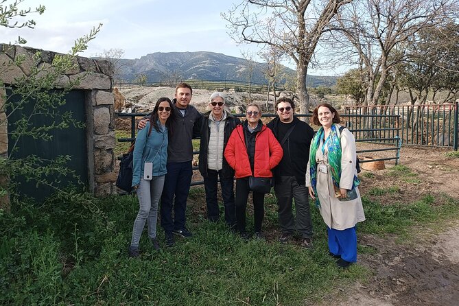 Half-Day Guided Tour to a bull farm in Madrid - Authenticity and Highlights