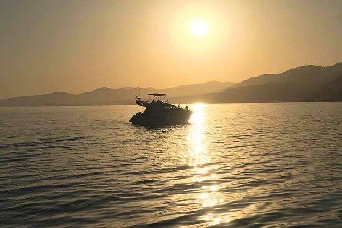 Half-Day Luxury Motor Yacht Cruise in Granada - Practical Details