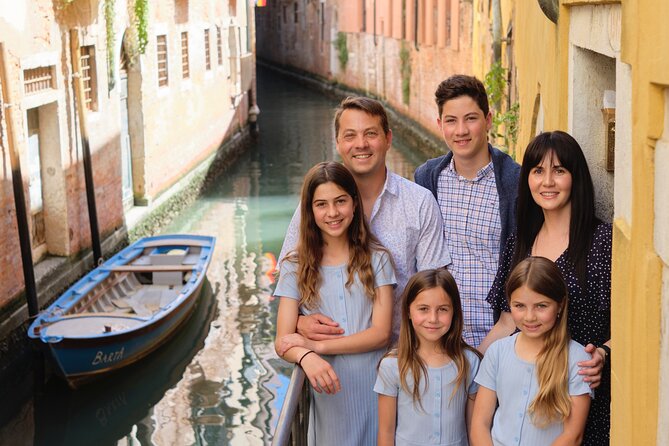 Iconic Photos and Adventure in Venice - The Experience from a Traveler’s Perspective