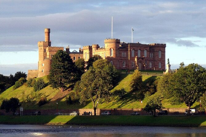 Inverness Quest: Self Guided City Walk & Immersive Treasure Hunt - Who Should Consider This Tour?