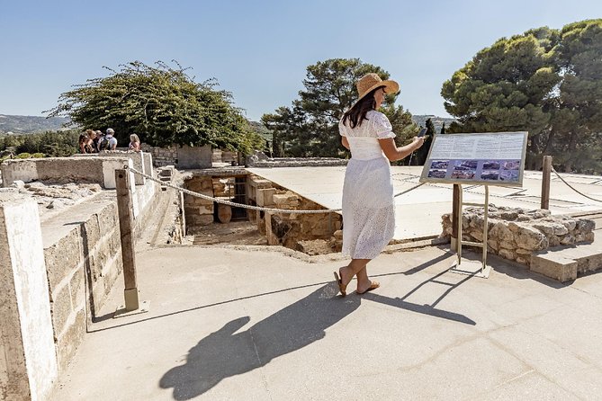 Knossos Palace: Self-Guided Audio Tour on your Phone (without ticket) - FAQ