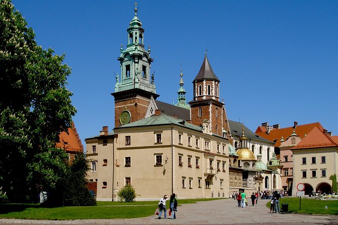 Krakow: Old Town Sightseeing by Golf Cart and Wawel Castle Guided Tour - Final Thoughts