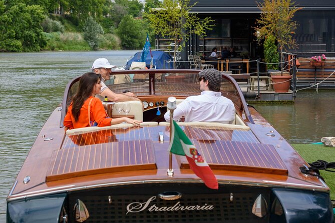 La Dolce Vita: Private Luxury Boat Ride in the Eternal City - Why You Should Consider This Tour
