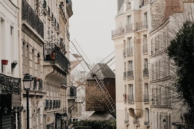 Le Grand Tour Half Day Private Walking Tour All the Main Sites - Who Should Book This Tour?
