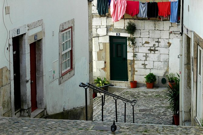 Lisbon Historical Vintage Tour: Typical Lisbon - The Value and Practical Aspects