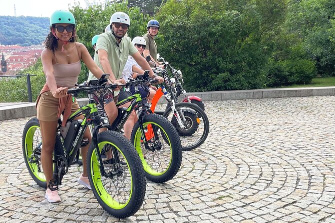Live-Guided e-Scooter Tour of the Old Town of Prague, 60 min - The Sum Up: Who Will Love This Tour?