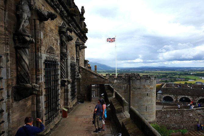 Loch Lomond, Stirling Castle, Distillery Private Tour - Who Should Consider This Tour?